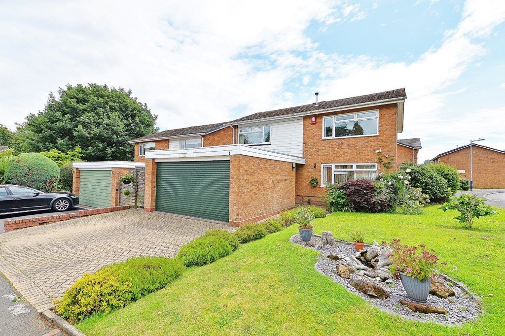 Properties and Houses for Sale in Edgbaston, Birmingham